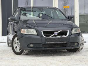 Grey Volvo S40 2009 in Vilnius, with an engine capacity of 1.56 L and mileage of 286 thousand km for 3980 €, photo 2 on AUTOMOTO.COM.LV