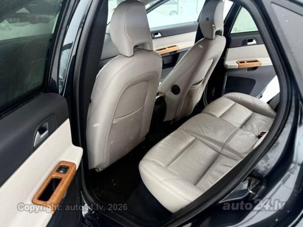 Pelēks Volvo S40 2009 Tallina, ar dzinēja tilpumu 1.60 L un nobraukumu 290 tūkst. km par 2499 €, foto 11 vietnē AUTOMOTO.COM.LV