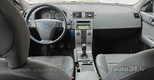 Pelēks Volvo S40 2009 Tartu, ar dzinēja tilpumu 1.60 L un nobraukumu 252 tūkst. km par 2790 €, foto 11 vietnē AUTOMOTO.COM.LV