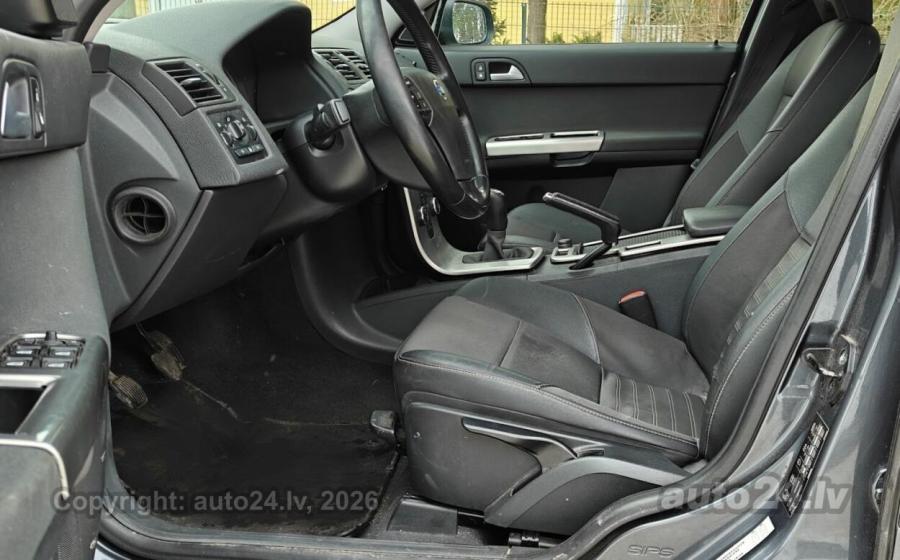 Grey Volvo S40 2009 in Tartu, with an engine capacity of 1.60 L and mileage of 252 thousand km for 2790 €, photo 15 on AUTOMOTO.COM.LV