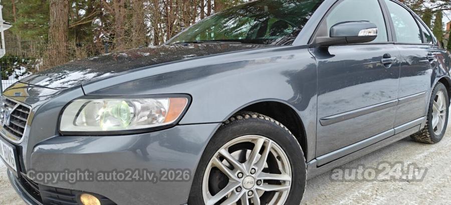 Grey Volvo S40 2009 in Tartu, with an engine capacity of 1.60 L and mileage of 252 thousand km for 2790 €, photo 21 on AUTOMOTO.COM.LV
