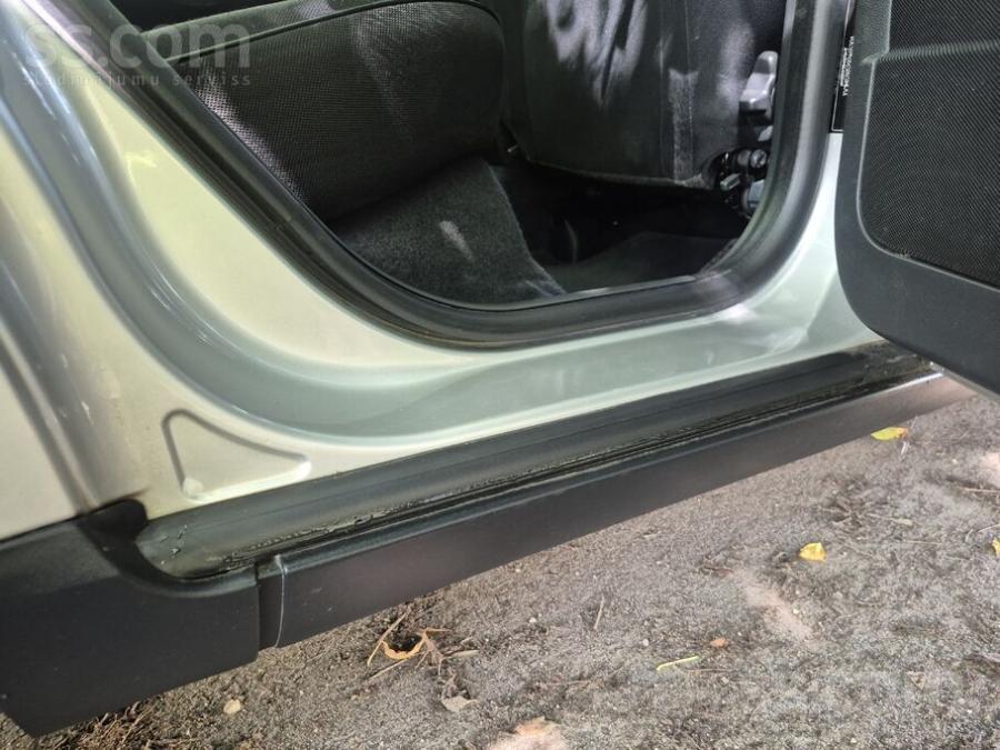 Grey Volvo S40 2009 in Riga, with an engine capacity of 1.60 L and mileage of 180 thousand km for 3500 €, photo 22 on AUTOMOTO.COM.LV