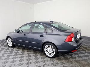 Серый Вольво С40 2009 в Таллин, объемом двигателя 1.60 л и пробегом 249 тыс. км за 2299 €, фото 5 на AUTOMOTO.COM.LV