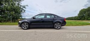 Pelēks Volvo S40 2009 Valmiera, ar dzinēja tilpumu 2.00 L un nobraukumu 304 tūkst. km par 3900 €, foto 3 vietnē AUTOMOTO.COM.LV