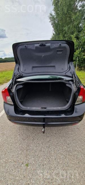 Pelēks Volvo S40 2009 Valmiera, ar dzinēja tilpumu 2.00 L un nobraukumu 304 tūkst. km par 3900 €, foto 6 vietnē AUTOMOTO.COM.LV