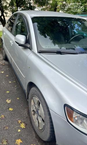 Pelēks Volvo S40 2009 Viļņa, ar dzinēja tilpumu 1.60 L un nobraukumu 239 tūkst. km par 2000 €, foto 4 vietnē AUTOMOTO.COM.LV