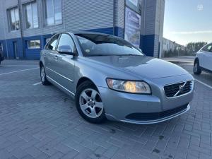 Grey Volvo S40 2010 in Taurage, with an engine capacity of 1.60 L and mileage of 226 thousand km for 3150 €, photo 3 on AUTOMOTO.COM.LV