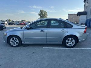 Grey Volvo S40 2010 in Taurage, with an engine capacity of 1.60 L and mileage of 226 thousand km for 3150 €, photo 8 on AUTOMOTO.COM.LV