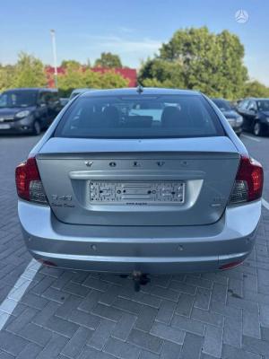 Grey Volvo S40 2010 in Taurage, with an engine capacity of 1.60 L and mileage of 226 thousand km for 3150 €, photo 10 on AUTOMOTO.COM.LV