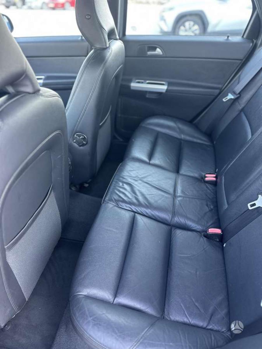 Grey Volvo S40 2010 in Taurage, with an engine capacity of 1.60 L and mileage of 226 thousand km for 3150 €, photo 20 on AUTOMOTO.COM.LV
