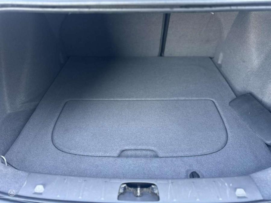 Grey Volvo S40 2010 in Taurage, with an engine capacity of 1.60 L and mileage of 226 thousand km for 3150 €, photo 23 on AUTOMOTO.COM.LV