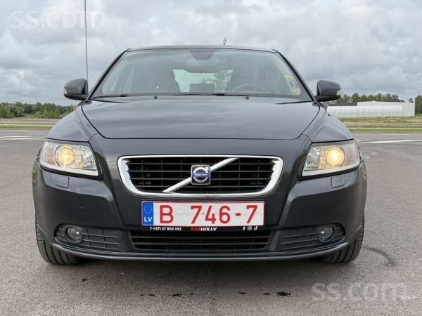Серый Вольво С40 2010 в Лиепая, объемом двигателя 2.00 л и пробегом 279 тыс. км за 3900 €, фото 7 на AUTOMOTO.COM.LV