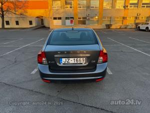 Grey Volvo S40 2011 in Riga, with an engine capacity of 1.60 L and mileage of 299 thousand km for 3499 €, photo 4 on AUTOMOTO.COM.LV