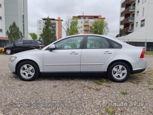 Pelēks Volvo S40 2011 Tallina, ar dzinēja tilpumu 1.60 L un nobraukumu 200 tūkst. km par 4999 €, foto 3 vietnē AUTOMOTO.COM.LV