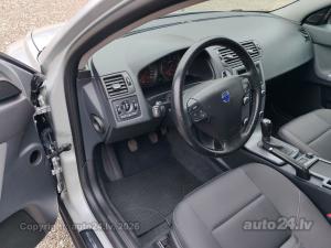 Pelēks Volvo S40 2011 Tallina, ar dzinēja tilpumu 1.60 L un nobraukumu 200 tūkst. km par 4999 €, foto 11 vietnē AUTOMOTO.COM.LV