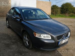 Grey Volvo S40 2011 in Riga, with an engine capacity of 1.60 L and mileage of 248 thousand km for 2990 €, photo 1 on AUTOMOTO.COM.LV