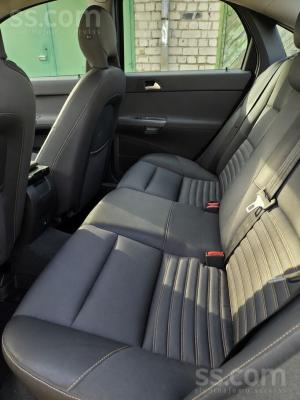 Grey Volvo S40 2011 in Riga, with an engine capacity of 1.60 L and mileage of 248 thousand km for 2990 €, photo 6 on AUTOMOTO.COM.LV