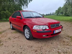 Red Volvo S40 2002 in Tukums, with an engine capacity of 1.80 L and mileage of 193 thousand km for 1790 €, photo  on AUTOMOTO.COM.LV