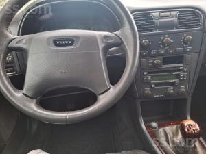 Sarkans Volvo S40 2002 Tukums, ar dzinēja tilpumu 1.80 L un nobraukumu 193 tūkst. km par 1790 €, foto 14 vietnē AUTOMOTO.COM.LV