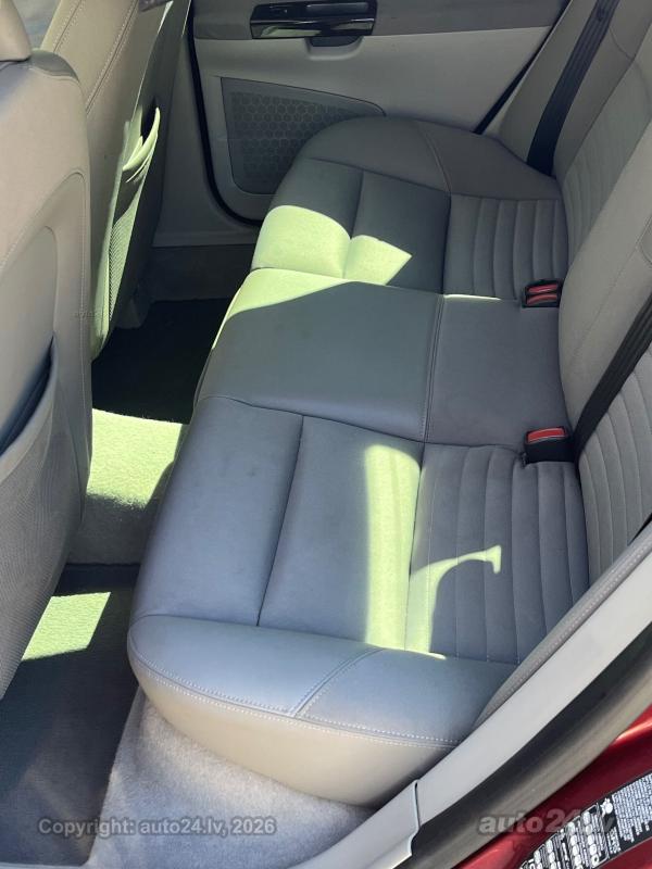 Sarkans Volvo S40 2006 Tartu, ar dzinēja tilpumu 2.40 L un nobraukumu 210 tūkst. km par 3800 €, foto 9 vietnē AUTOMOTO.COM.LV