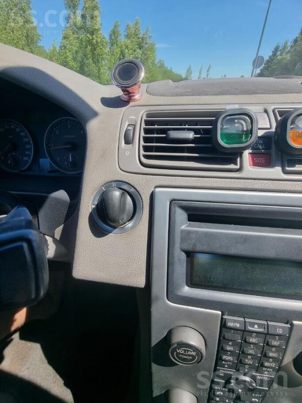 Sarkans Volvo S40 2006 Dobele, ar dzinēja tilpumu 2.40 L un nobraukumu 375 tūkst. km par 2350 €, foto 10 vietnē AUTOMOTO.COM.LV