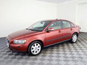 Красный Вольво С40 2007 в Таллин, объемом двигателя 2.40 л и пробегом 249 тыс. км за 1999 €, фото 2 на AUTOMOTO.COM.LV