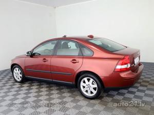 Красный Вольво С40 2007 в Таллин, объемом двигателя 2.40 л и пробегом 249 тыс. км за 1999 €, фото 4 на AUTOMOTO.COM.LV
