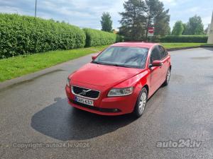 Red Volvo S40 2007 in Polva, with an engine capacity of 1.60 L and mileage of 357 thousand km for 2700 €, photo 11 on AUTOMOTO.COM.LV