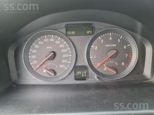 Sarkans Volvo S40 2009 Rīga, ar dzinēja tilpumu 2.00 L un nobraukumu 185 tūkst. km par 3300 €, foto 6 vietnē AUTOMOTO.COM.LV