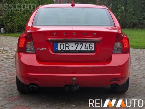 Красный Вольво С40 2011 в Рига, объемом двигателя 2.00 л и пробегом 309 тыс. км за 4350 €, фото 5 на AUTOMOTO.COM.LV