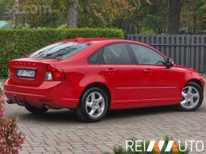 Red Volvo S40 2011 in Riga, with an engine capacity of 2.00 L and mileage of 309 thousand km for 4350 €, photo 6 on AUTOMOTO.COM.LV