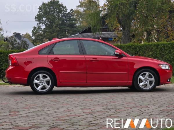Красный Вольво С40 2011 в Рига, объемом двигателя 2.00 л и пробегом 309 тыс. км за 4350 €, фото 7 на AUTOMOTO.COM.LV