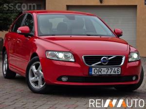 Red Volvo S40 2011 in Riga, with an engine capacity of 2.00 L and mileage of 309 thousand km for 4350 €, photo 8 on AUTOMOTO.COM.LV