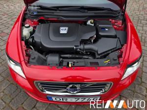 Red Volvo S40 2011 in Riga, with an engine capacity of 2.00 L and mileage of 309 thousand km for 4350 €, photo 30 on AUTOMOTO.COM.LV
