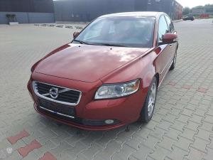Sarkans Volvo S40 2012 Šauļi, ar dzinēja tilpumu 1.56 L un nobraukumu 248 tūkst. km par 3900 €, foto 9 vietnē AUTOMOTO.COM.LV