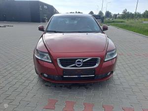 Sarkans Volvo S40 2012 Šauļi, ar dzinēja tilpumu 1.56 L un nobraukumu 248 tūkst. km par 3900 €, foto 12 vietnē AUTOMOTO.COM.LV