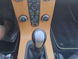Sarkans Volvo S40 2012 Šauļi, ar dzinēja tilpumu 1.56 L un nobraukumu 248 tūkst. km par 3900 €, foto 25 vietnē AUTOMOTO.COM.LV