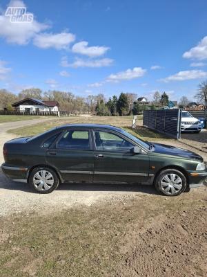 Volvo S40 1996 in Ukmerge, with an engine capacity of 1.80 L and mileage of 258 thousand km for 350 €, photo 6 on AUTOMOTO.COM.LV