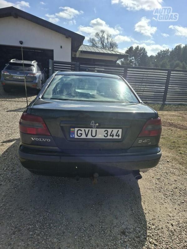 Volvo S40 1996 in Ukmerge, with an engine capacity of 1.80 L and mileage of 258 thousand km for 350 €, photo 7 on AUTOMOTO.COM.LV