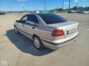 Вольво С40 1998 в Паневежис, объемом двигателя 2.00 л и пробегом 312 тыс. км за 400 €, фото 5 на AUTOMOTO.COM.LV
