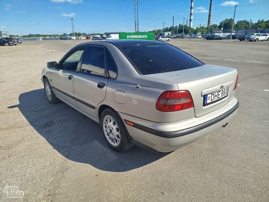 Вольво С40 1998 в Паневежис, объемом двигателя 2.00 л и пробегом 312 тыс. км за 400 €, фото 5 на AUTOMOTO.COM.LV