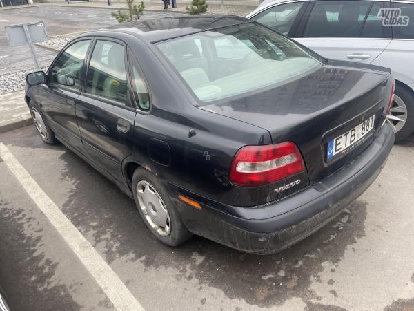Volvo S40 2000 in Kaunas, with an engine capacity of 2.00 L and mileage of 305 thousand km for 350 €, photo 4 on AUTOMOTO.COM.LV