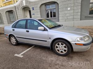 Volvo S40 2001 Rīga, ar dzinēja tilpumu 1.90 L un nobraukumu 223 tūkst. km par 1800 €, foto 3 vietnē AUTOMOTO.COM.LV