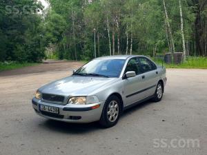 Volvo S40 2001 Rīga, ar dzinēja tilpumu 1.90 L un nobraukumu 224 tūkst. km par 1500 €, foto 2 vietnē AUTOMOTO.COM.LV