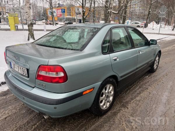 Volvo S40 2003 in Riga, with an engine capacity of 1.80 L and mileage of 226 thousand km for 1100 €, photo 5 on AUTOMOTO.COM.LV