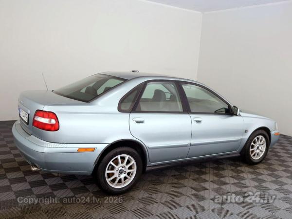 Volvo S40 2003 in Tallinn, with an engine capacity of 1.60 L and mileage of 129 thousand km for 599 €, photo 3 on AUTOMOTO.COM.LV