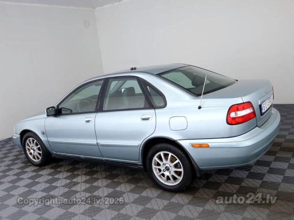 Volvo S40 2003 in Tallinn, with an engine capacity of 1.60 L and mileage of 129 thousand km for 599 €, photo 4 on AUTOMOTO.COM.LV