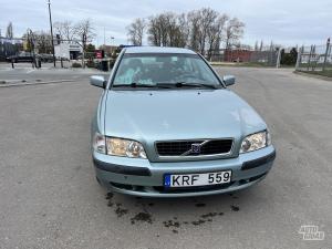 Volvo S40 2003 Klaipėda, ar dzinēja tilpumu 1.80 L un nobraukumu 297 tūkst. km par 700 €, foto  vietnē AUTOMOTO.COM.LV