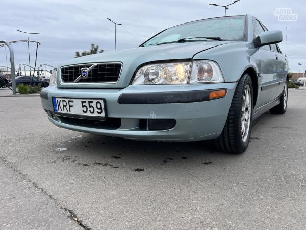 Volvo S40 2003 in Klaipeda, with an engine capacity of 1.80 L and mileage of 297 thousand km for 700 €, photo 3 on AUTOMOTO.COM.LV