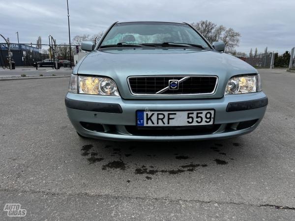 Volvo S40 2003 in Klaipeda, with an engine capacity of 1.80 L and mileage of 297 thousand km for 700 €, photo 4 on AUTOMOTO.COM.LV